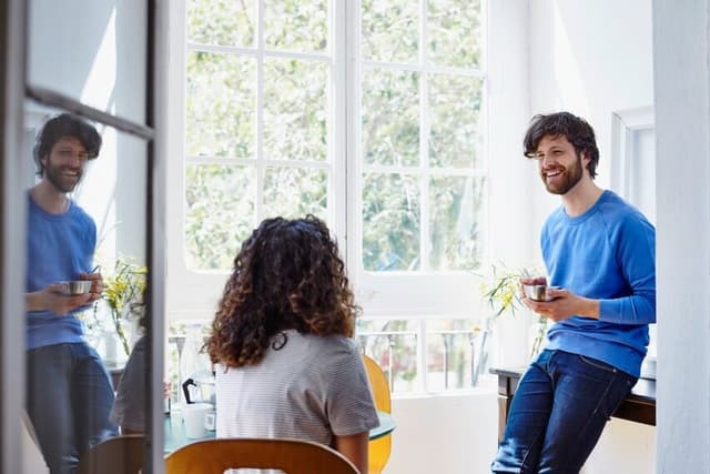 Everything Businesses Need to Know About Payroll | FreshBooks Blog