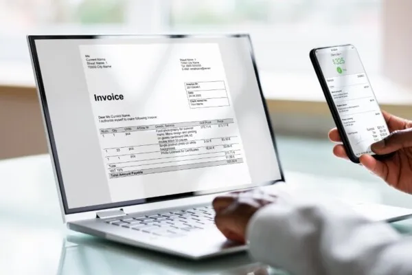 Quote vs Invoice: What's the Difference?